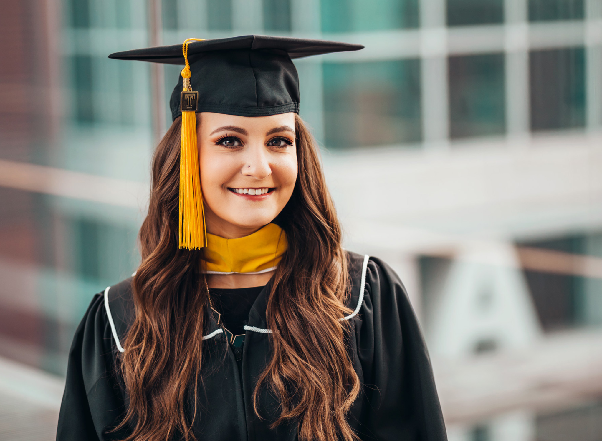 Graduation Photo Session - Temple University - laurelharrishphotography.com