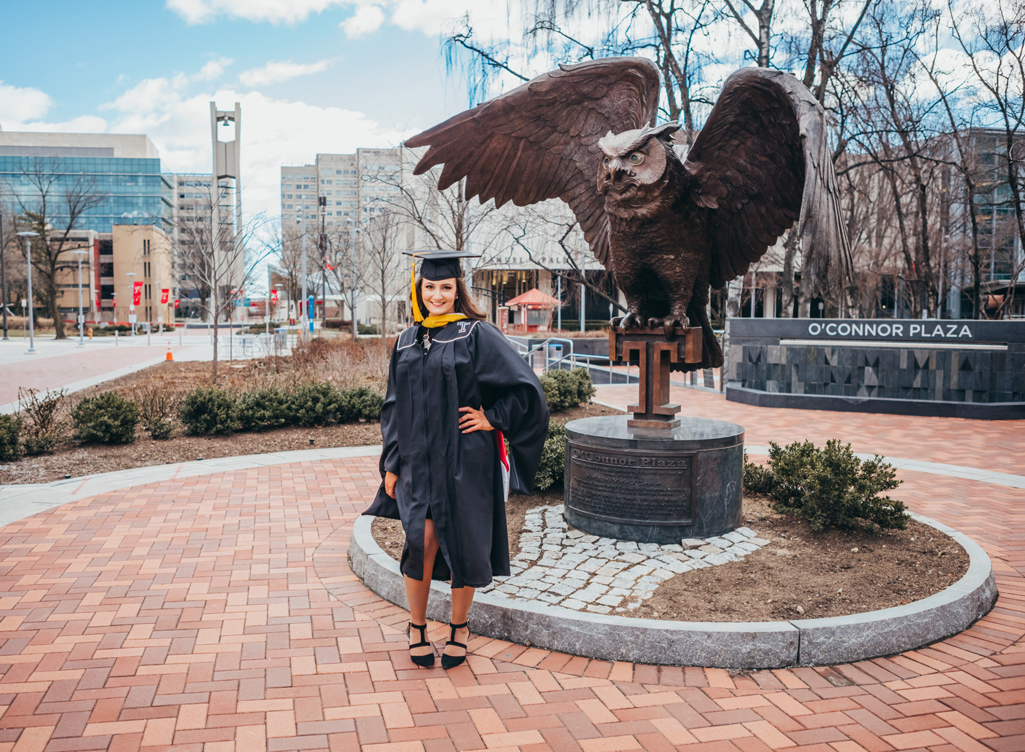 Graduation Photo Session - Temple University - laurelharrishphotography.com